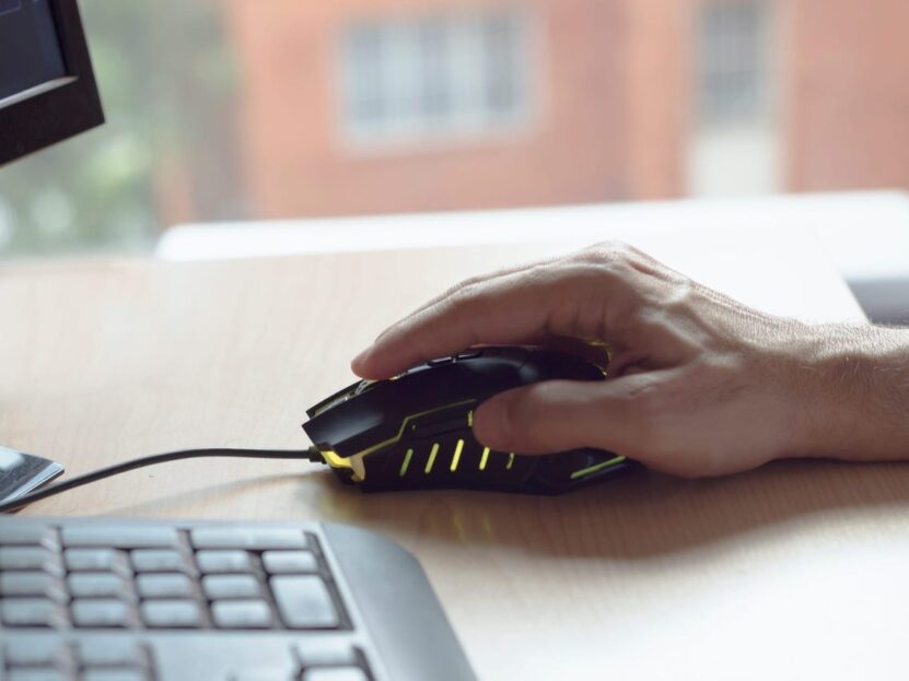 3 Best Mouses For Video Editing - Reviews And Buying Guide - I4biz